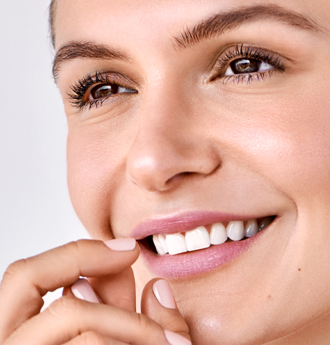 ¿Cómo darte un masaje facial en casa como si estuvieras en el spa? - ésika